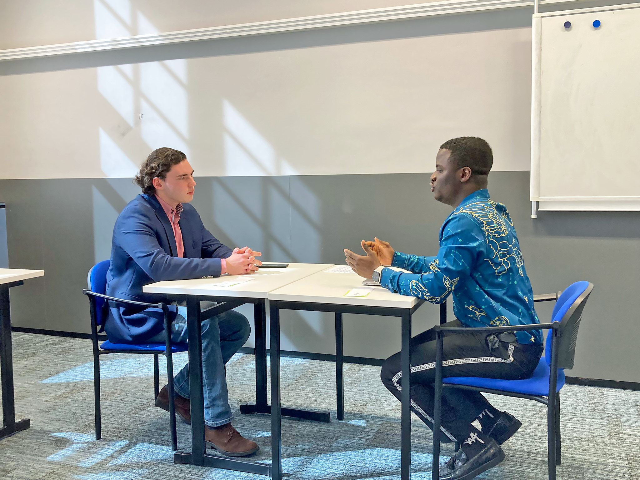 Bachelor Students 'Buy, Sell' VR Systems in Negotiation Skills Project Week